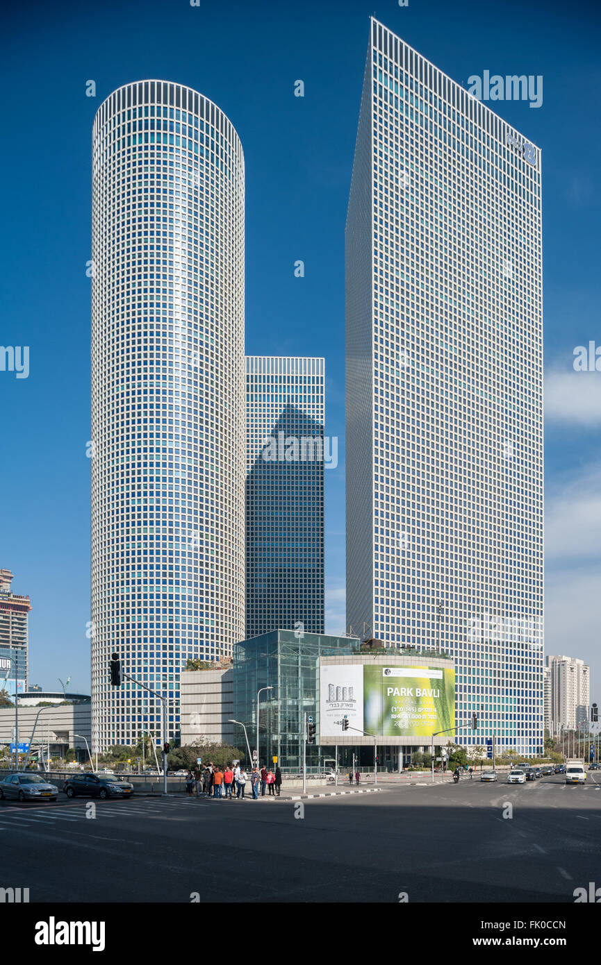 Azrieli towers tel aviv hi-res stock photography and images - Alamy