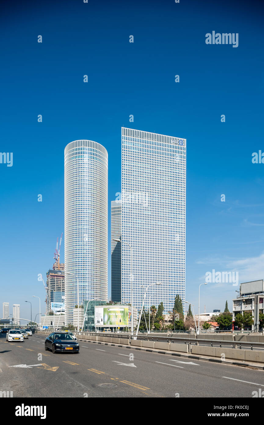 Azrieli towers tel aviv hi-res stock photography and images - Alamy