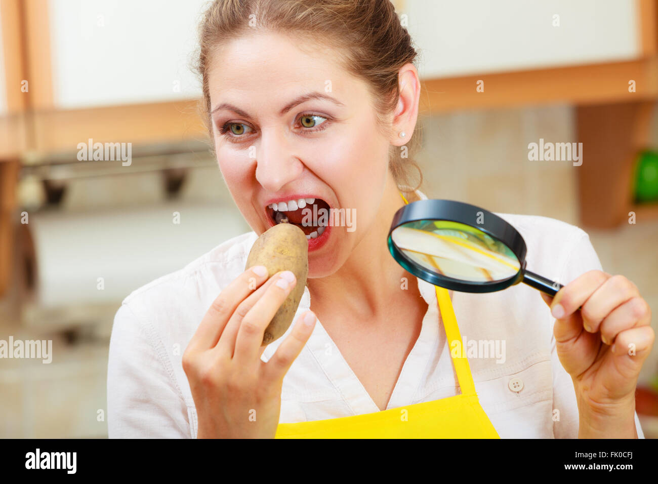 Woman nutrition magnifying glass hi-res stock photography and images - Alamy