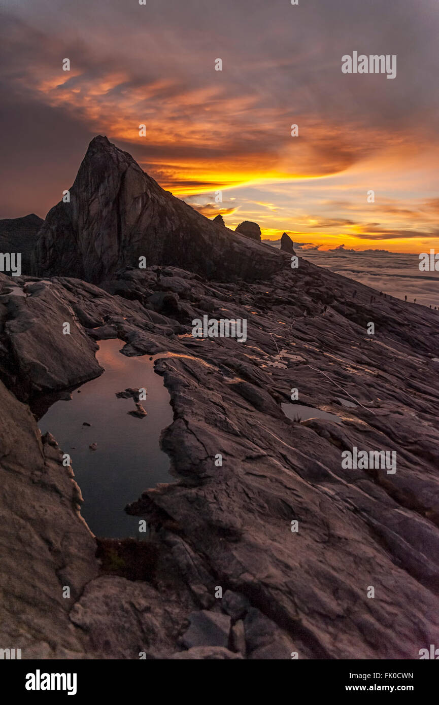 Kota kinabalu mountain hi-res stock photography and images - Alamy