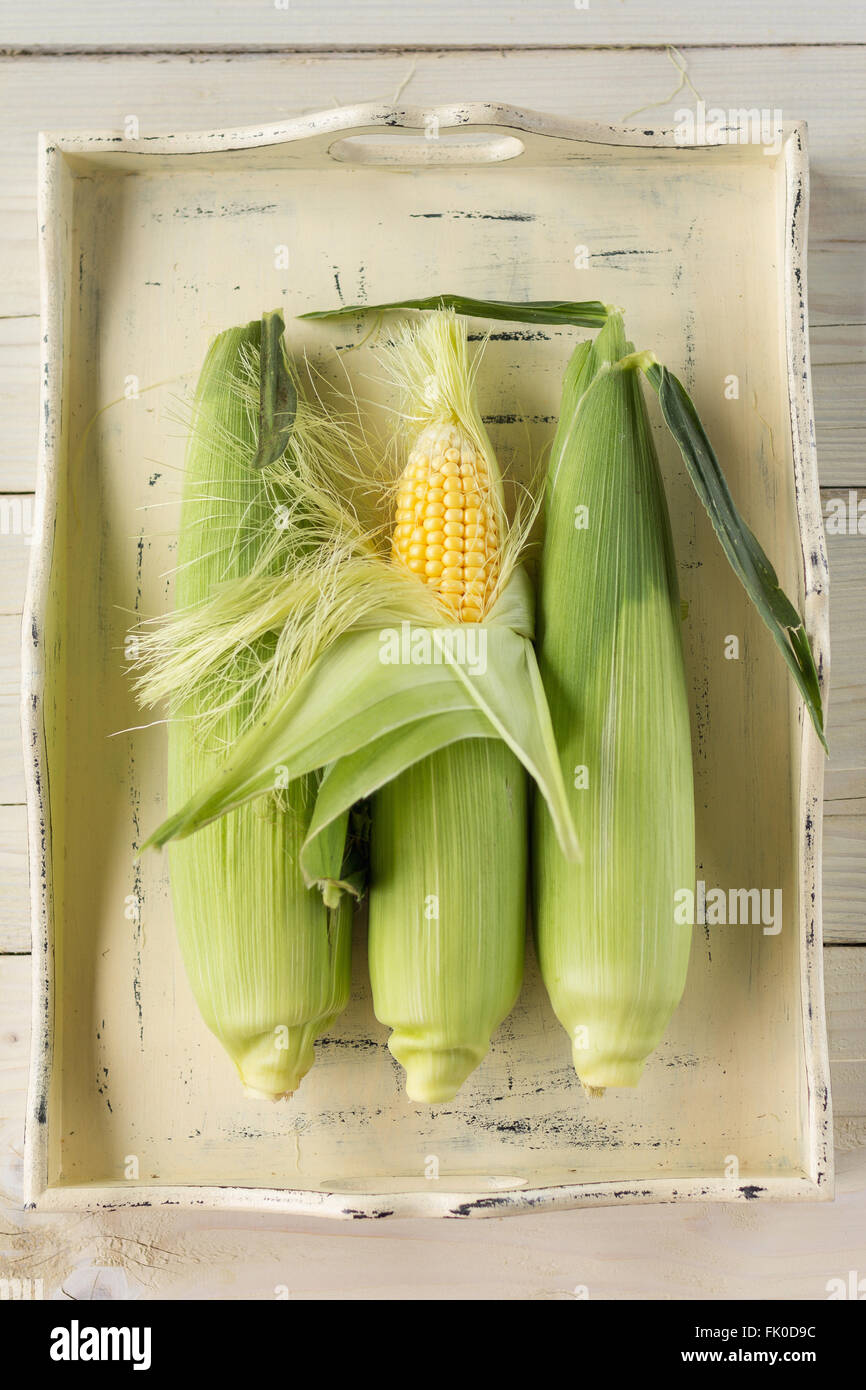 Tray with corn hi-res stock photography and images - Alamy