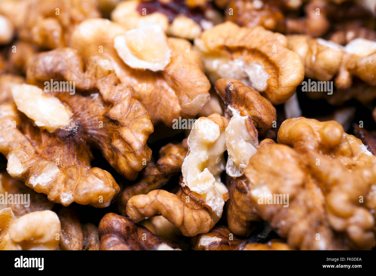 Heap of walnut kernels Stock Photo - Alamy