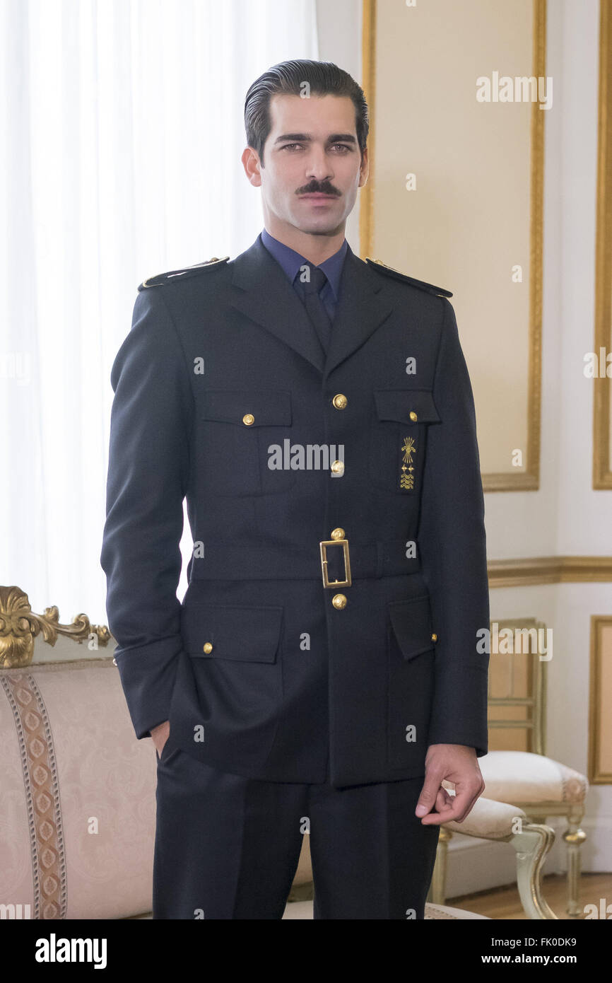 Spanish actor Ruben Cortada presents 'Lo Que Escondian Sus Ojos' on ...