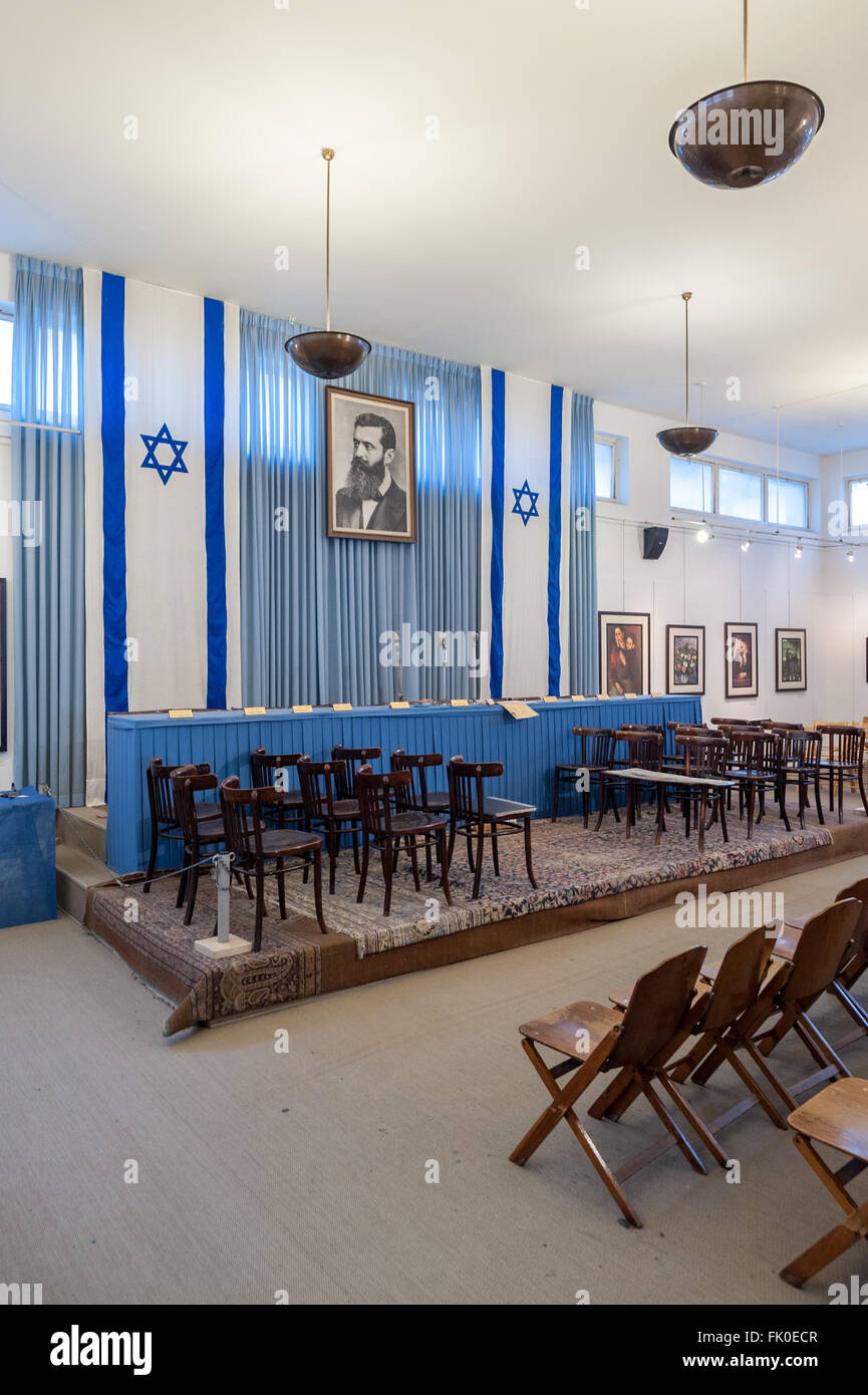 Israel tel aviv independence hall hi-res stock photography and images ...