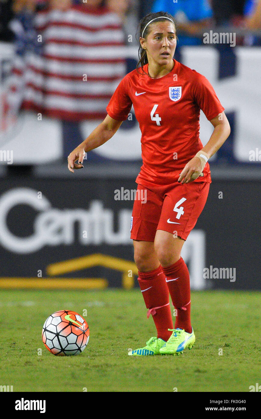 Tampa, Florida, USA. 3rd Mar, 2016. England midfielder Fara Williams (4 ...