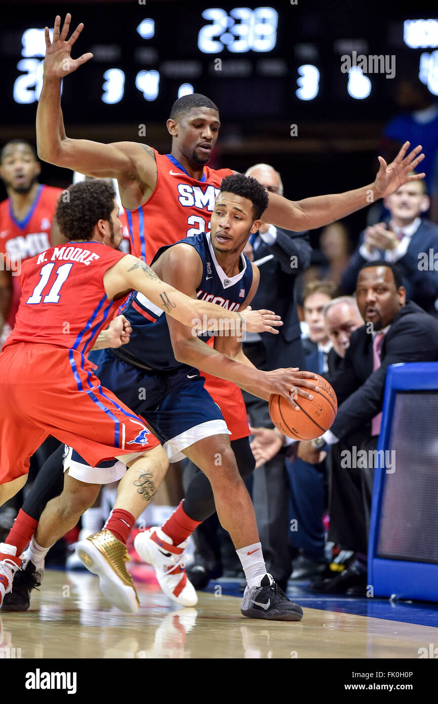 Feb. 3rd, 2016:.Connecticut Huskies guard Jalen Adams (2) is trapped ...