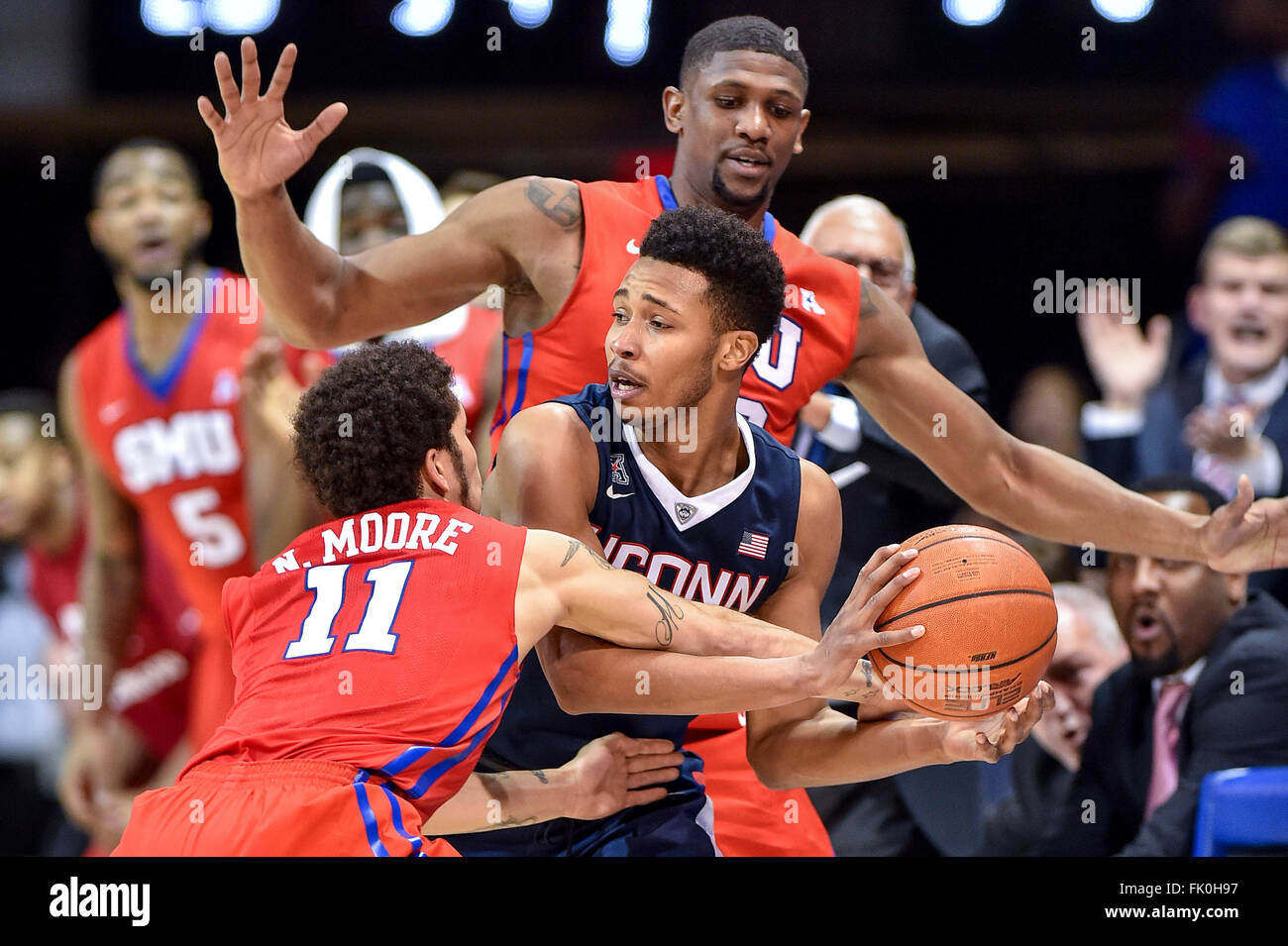 Feb. 3rd, 2016:.Connecticut Huskies guard Jalen Adams (2) is trapped ...