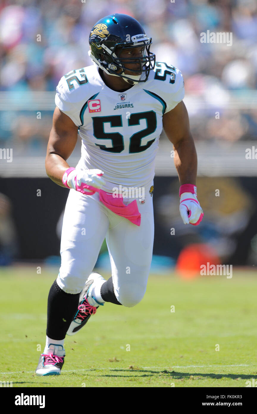 Jacksonville jaguars linebacker daryl smith hi-res stock photography ...