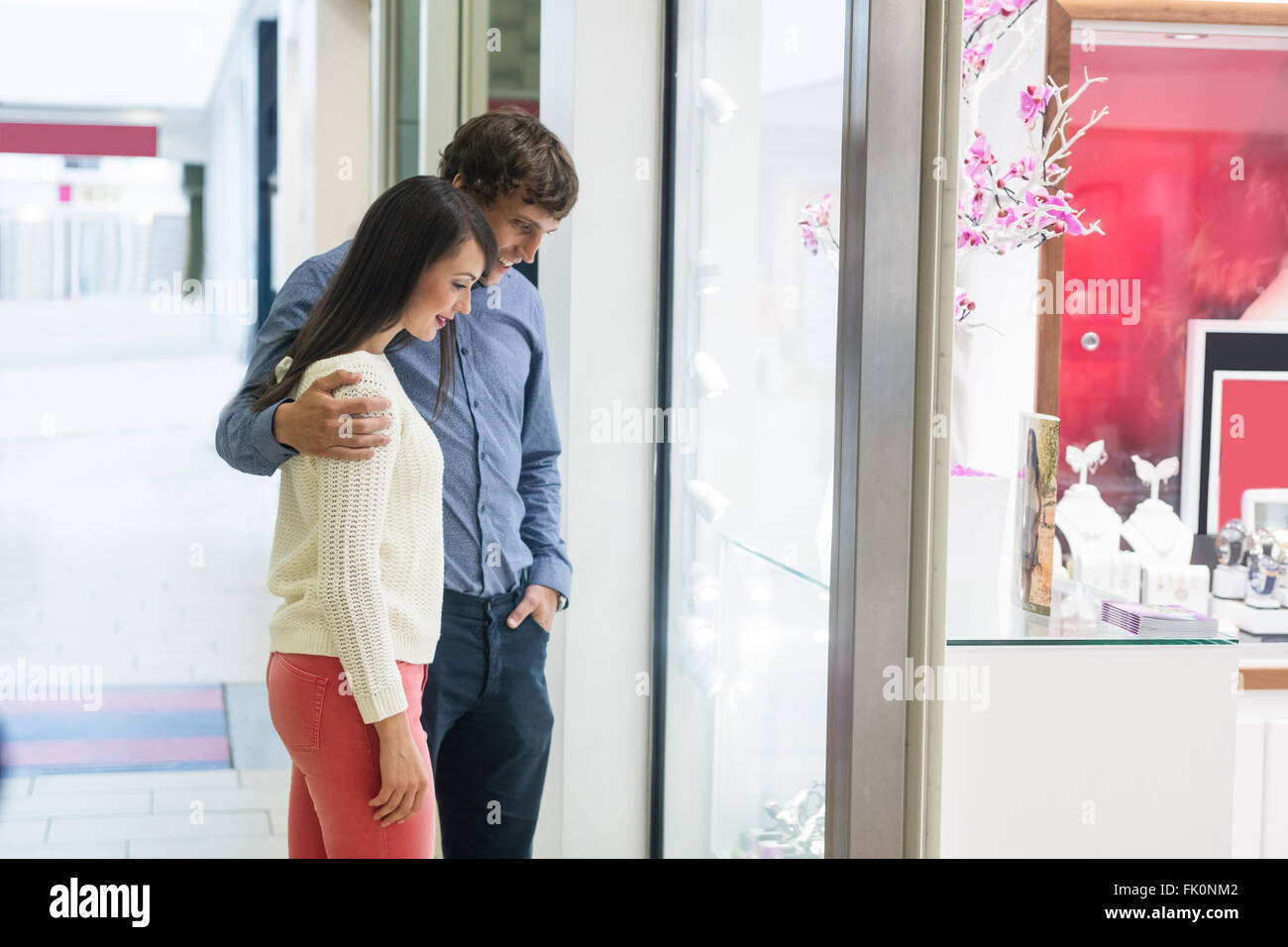 Man window shopping store display hi-res stock photography and images ...