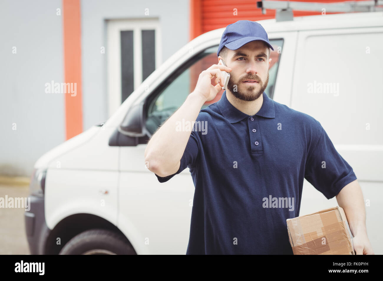 Man making a delivery hi-res stock photography and images - Alamy