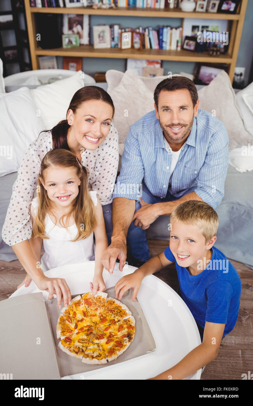 Family pizza house hi-res stock photography and images - Alamy