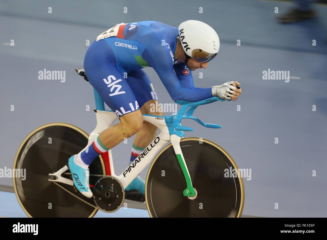 Lee valley Velo Centre, London, UK. 4th March, 2016. UCI Track Cycling ...