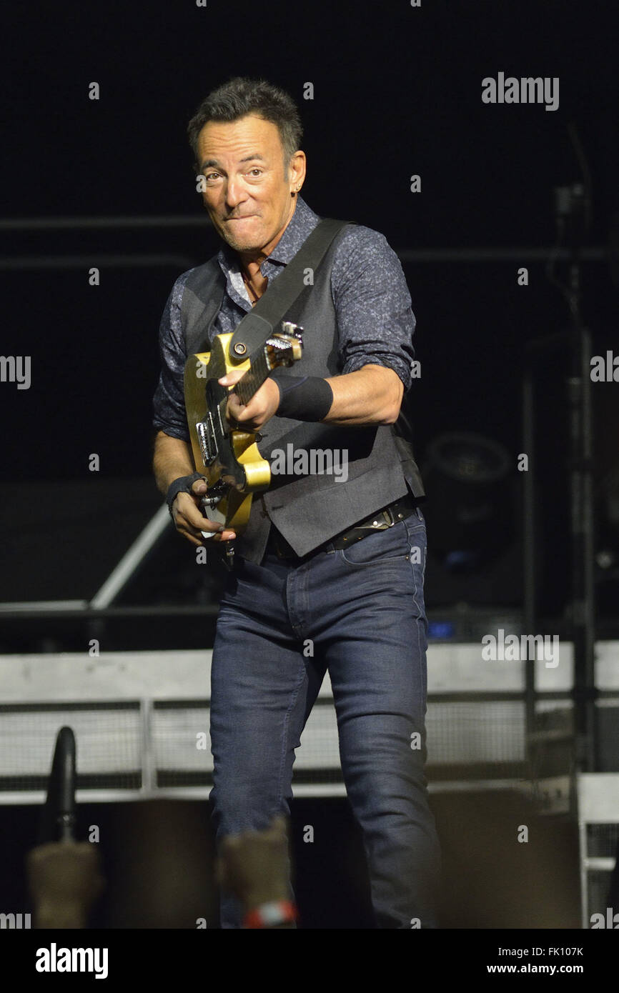 Bruce Springsteen and the E Street Band perform at the Air Canada ...