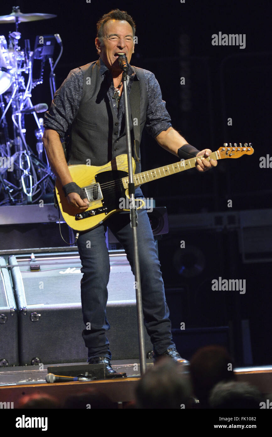 Bruce Springsteen and the E Street Band perform at the Air Canada ...