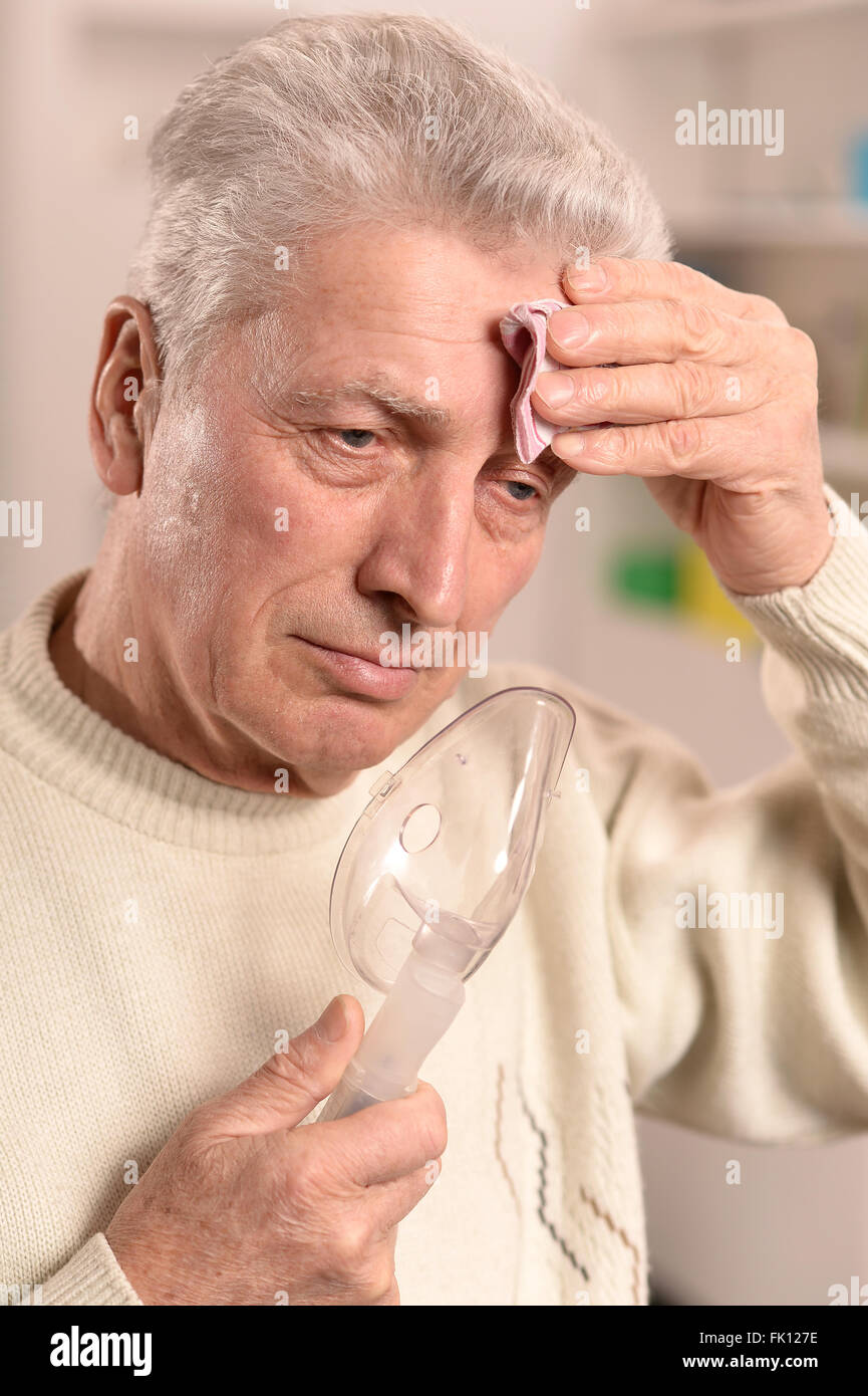 portrait of an elder man Stock Photo - Alamy