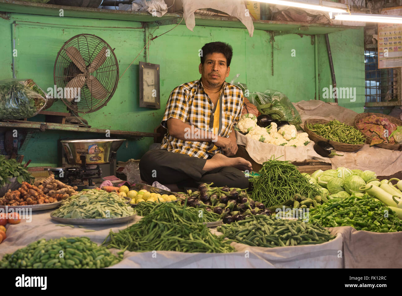 Vegetable seller hi-res stock photography and images - Alamy