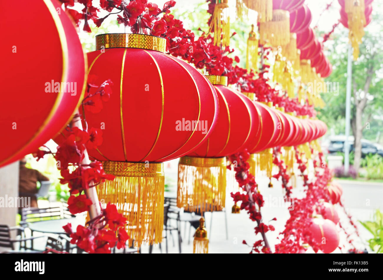 Row of hanging Chinese red lanterns Stock Photo - Alamy