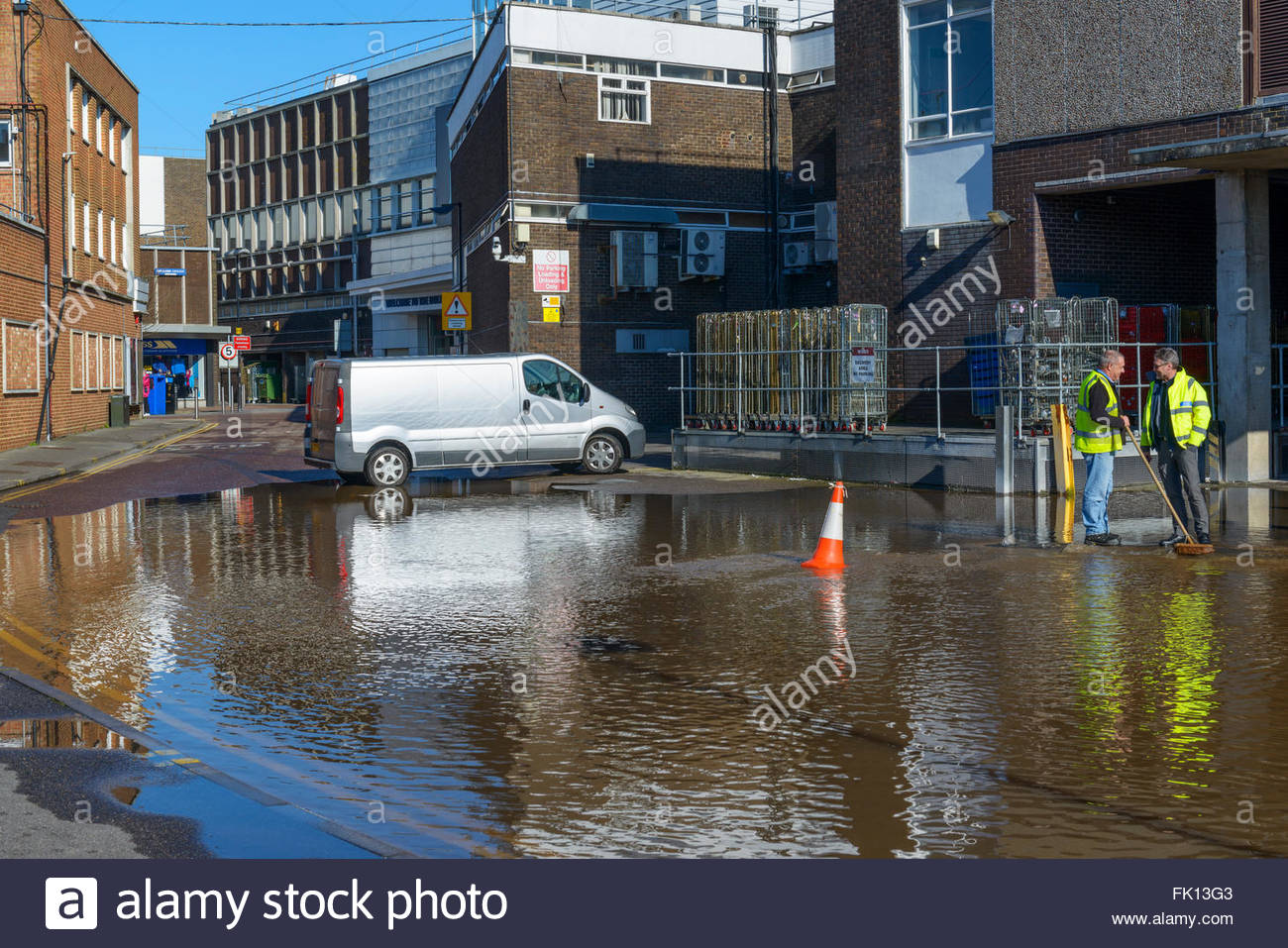 Burst Water Main, Uk High Resolution Stock Photography and Images - Alamy