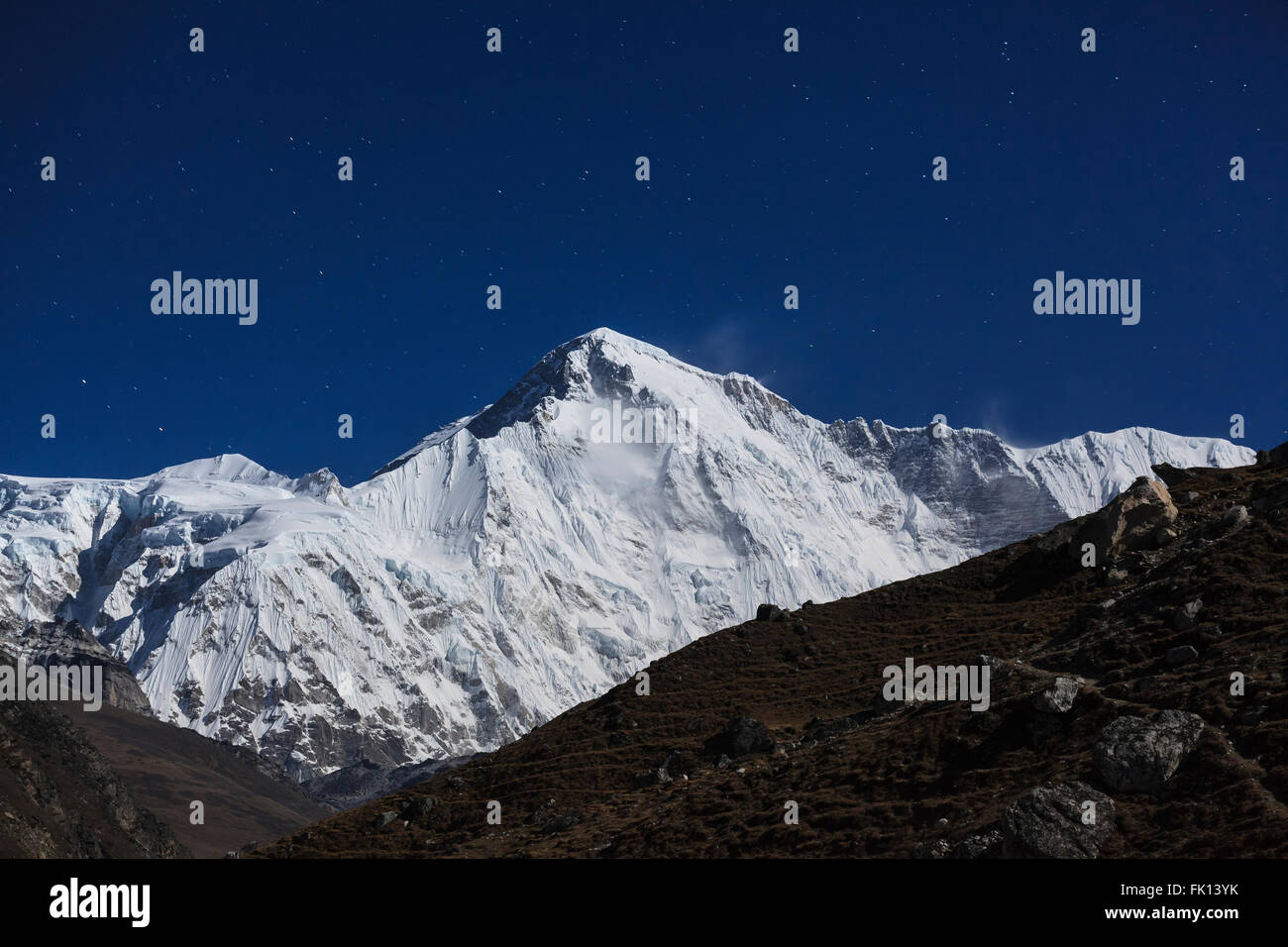 Night sagarmatha national park nepal hi-res stock photography and ...