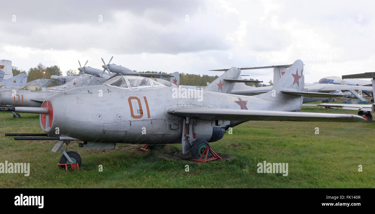 Soviet union fighter jet hi-res stock photography and images - Alamy