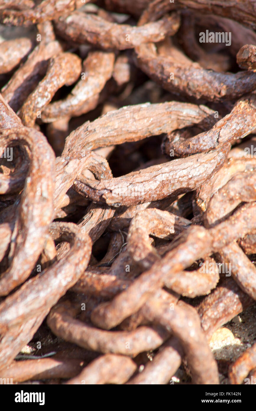 Rusted chains hi-res stock photography and images - Alamy