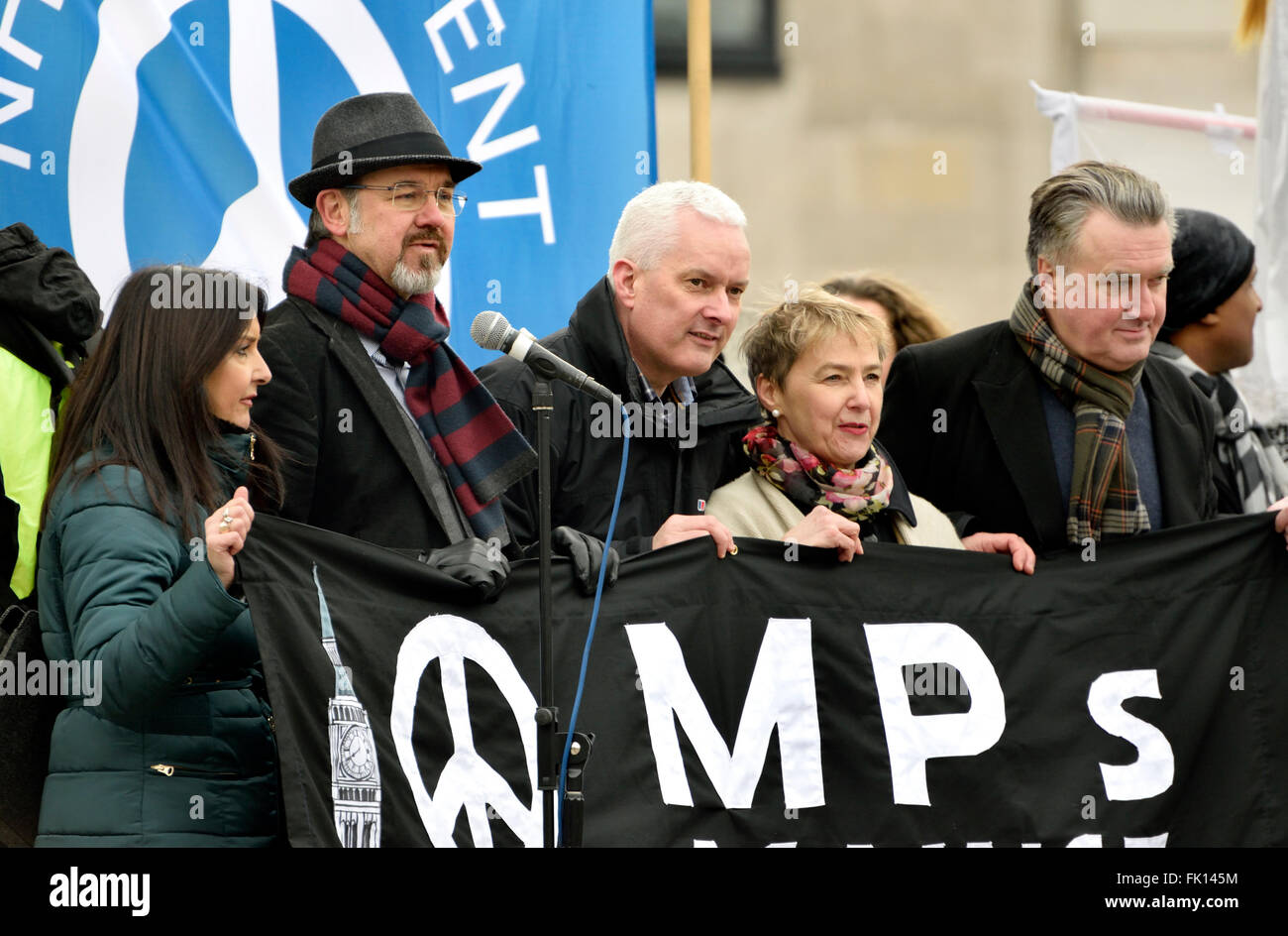 Snp mps hi-res stock photography and images - Alamy