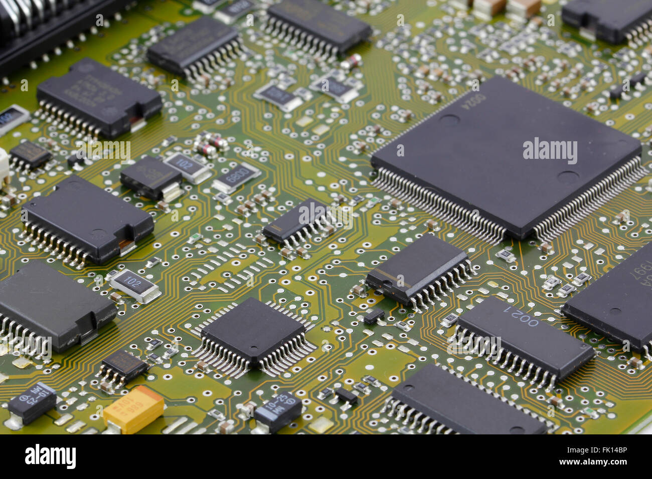 Microchips hi-res stock photography and images - Alamy