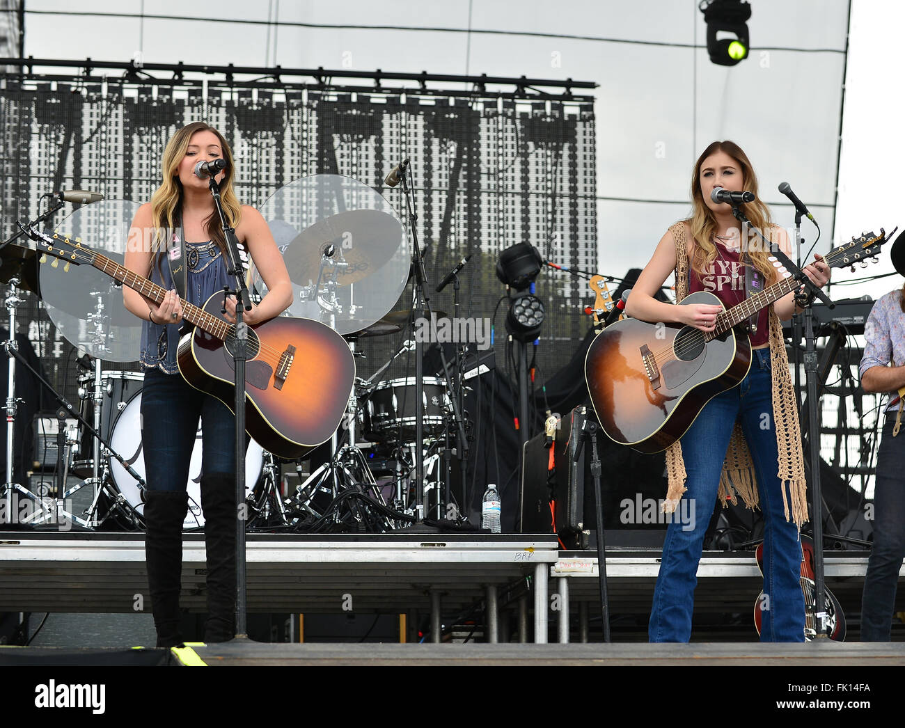 31st annual Kiss 99.9 Chili Cook Off at CB Smith Park Featuring: Maddie ...