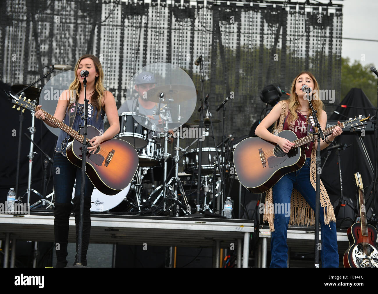 31st annual Kiss 99.9 Chili Cook Off at CB Smith Park Featuring: Maddie ...