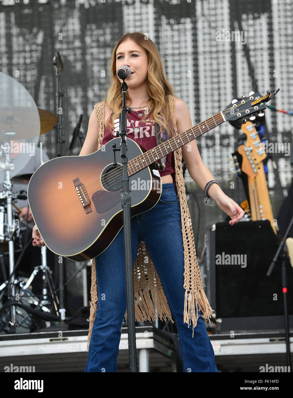 31st annual Kiss 99.9 Chili Cook Off at CB Smith Park Featuring: Maddie ...