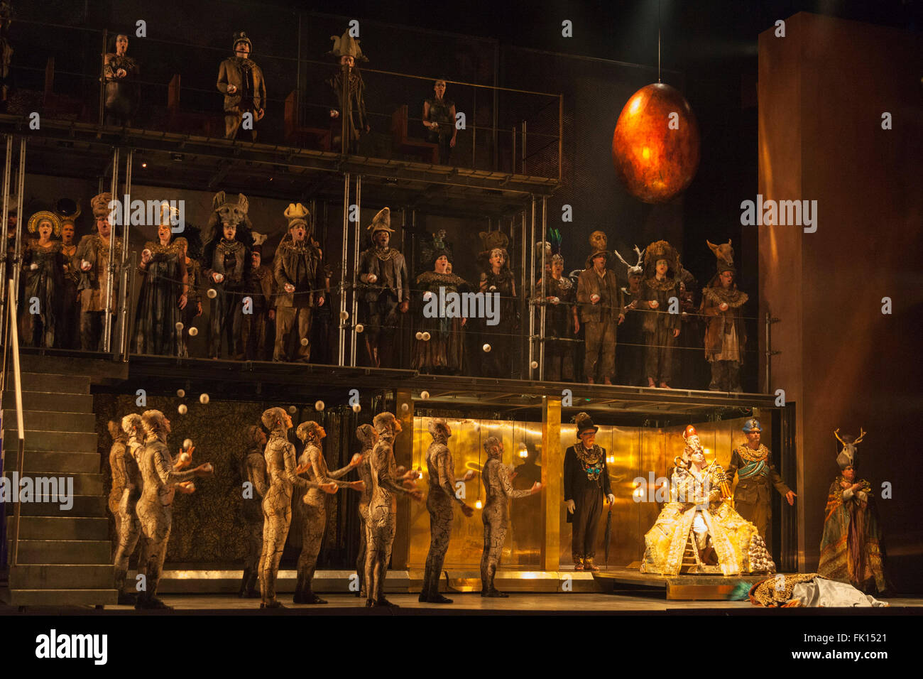 Anthony roth costanzo hi-res stock photography and images - Alamy