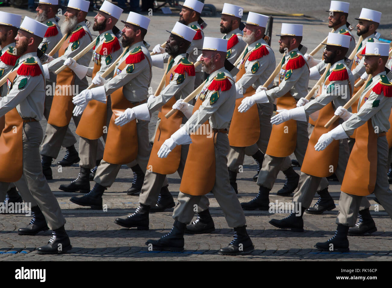 Foreign legion parade hi-res stock photography and images - Alamy