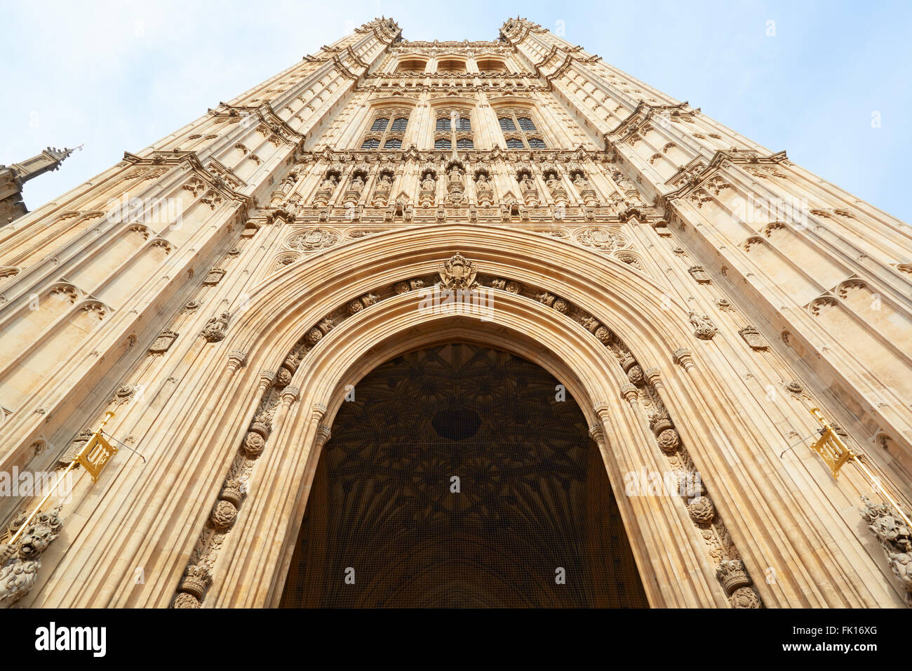 Victoria tower london hi-res stock photography and images - Alamy