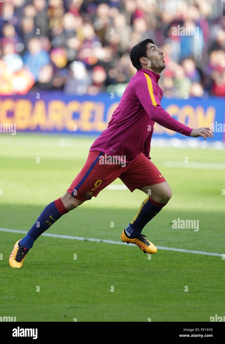 Luis Suarez in action during the La Liga match FC Barcelona - Atlético ...