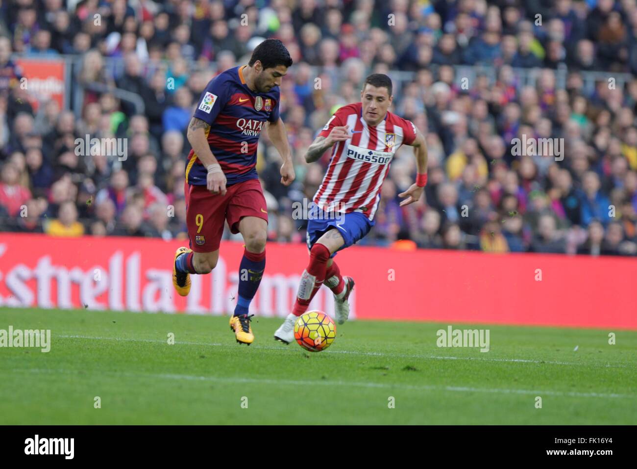Luis Suarez in action during the La Liga match FC Barcelona - Atlético ...