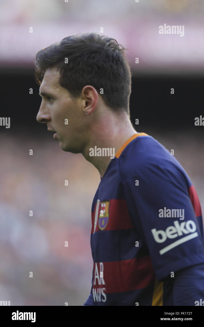 Lionel Messi in action during the La Liga match FC Barcelona - Atlético ...
