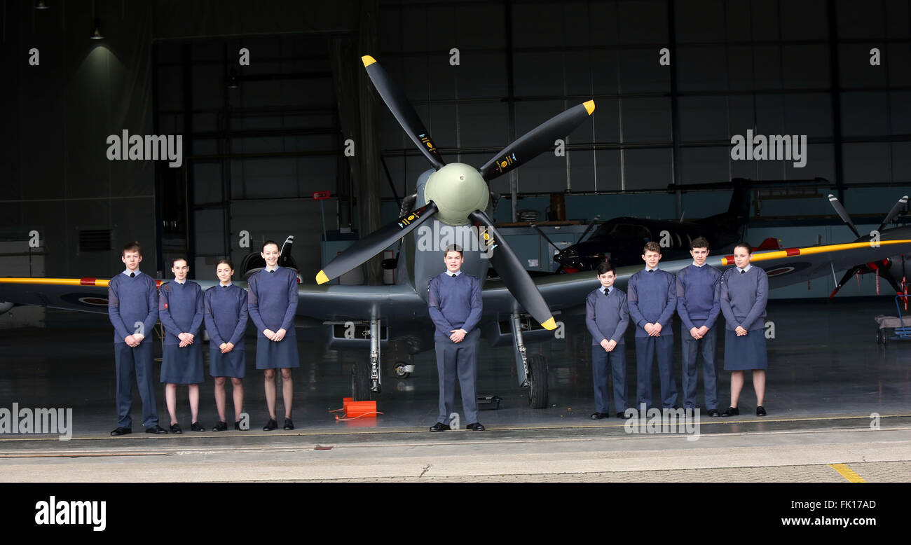 Supermarine spitfire factory hi-res stock photography and images - Alamy
