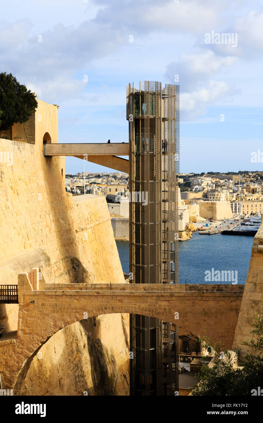 Upper Barrakka Lift High Resolution Stock Photography and Images - Alamy