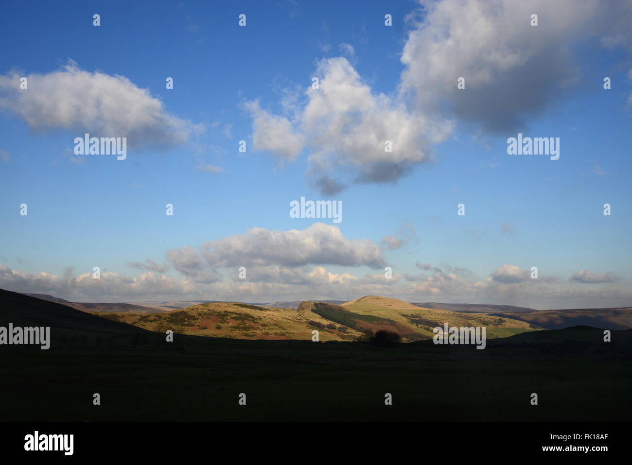 The view from mam tor in the peak district hi-res stock photography and ...
