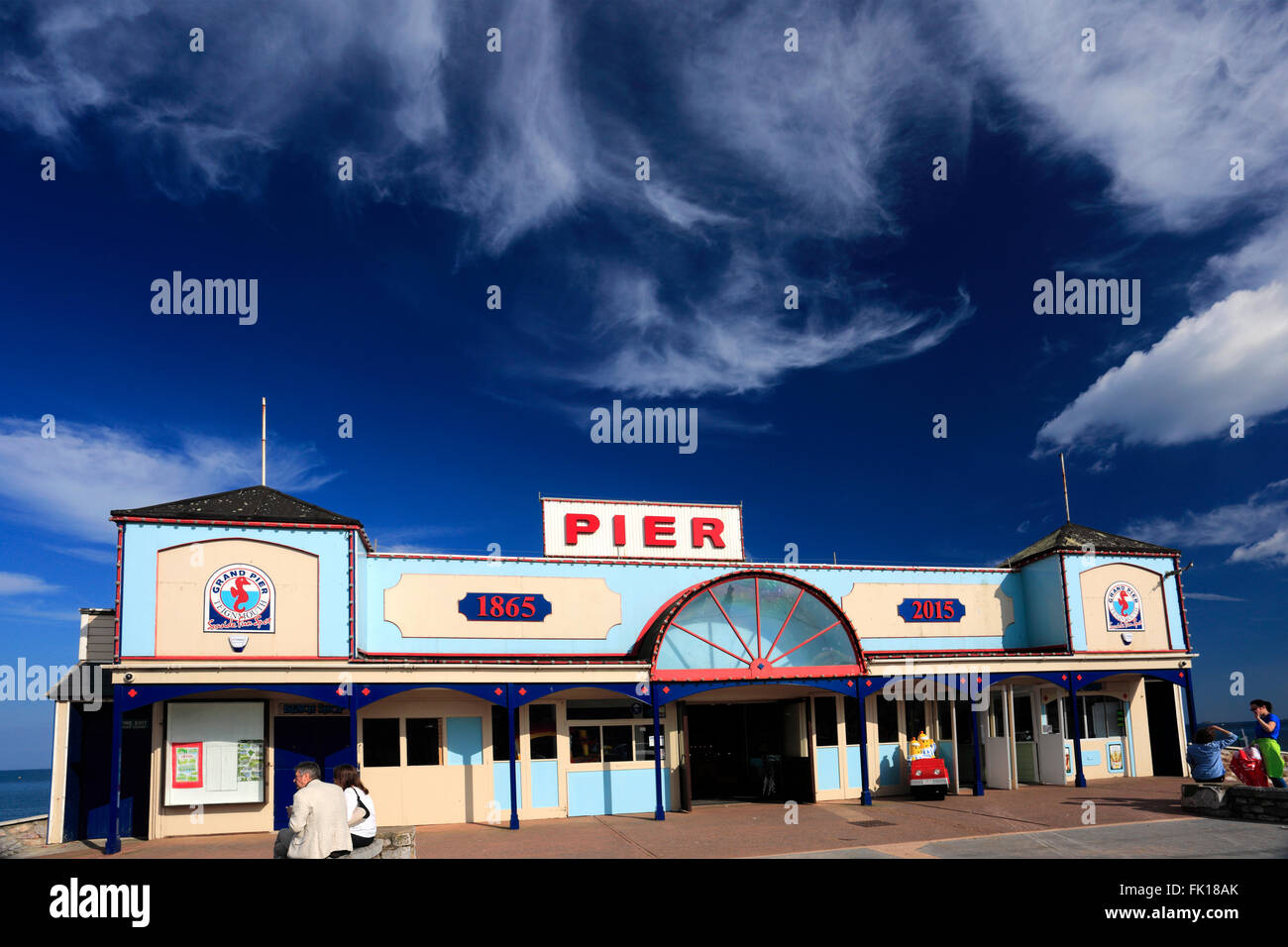 Summer, Teignmouth Pier, Beach and Promenade, English Riviera, Devon ...
