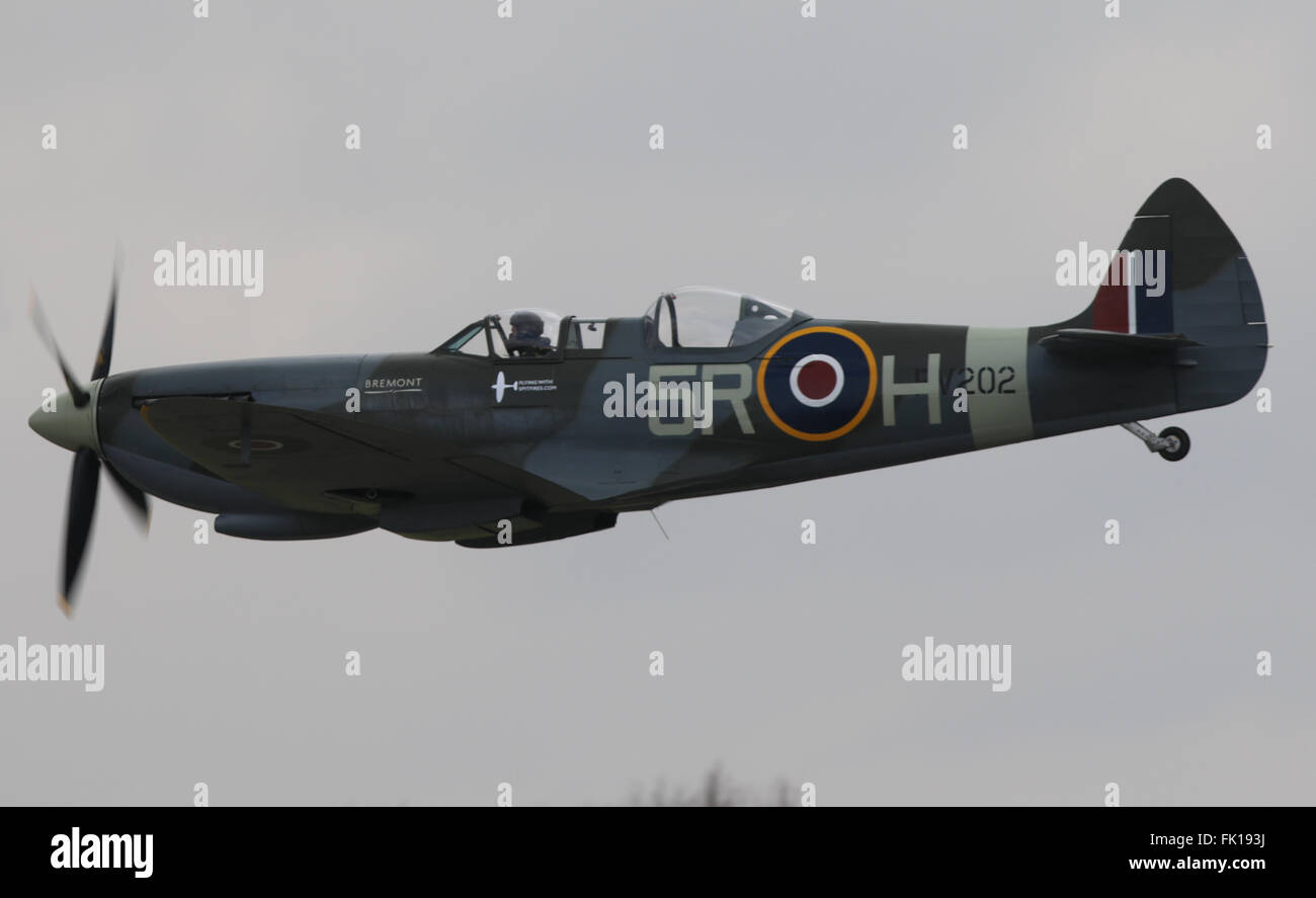 Supermarine spitfire k5054 hi-res stock photography and images - Alamy