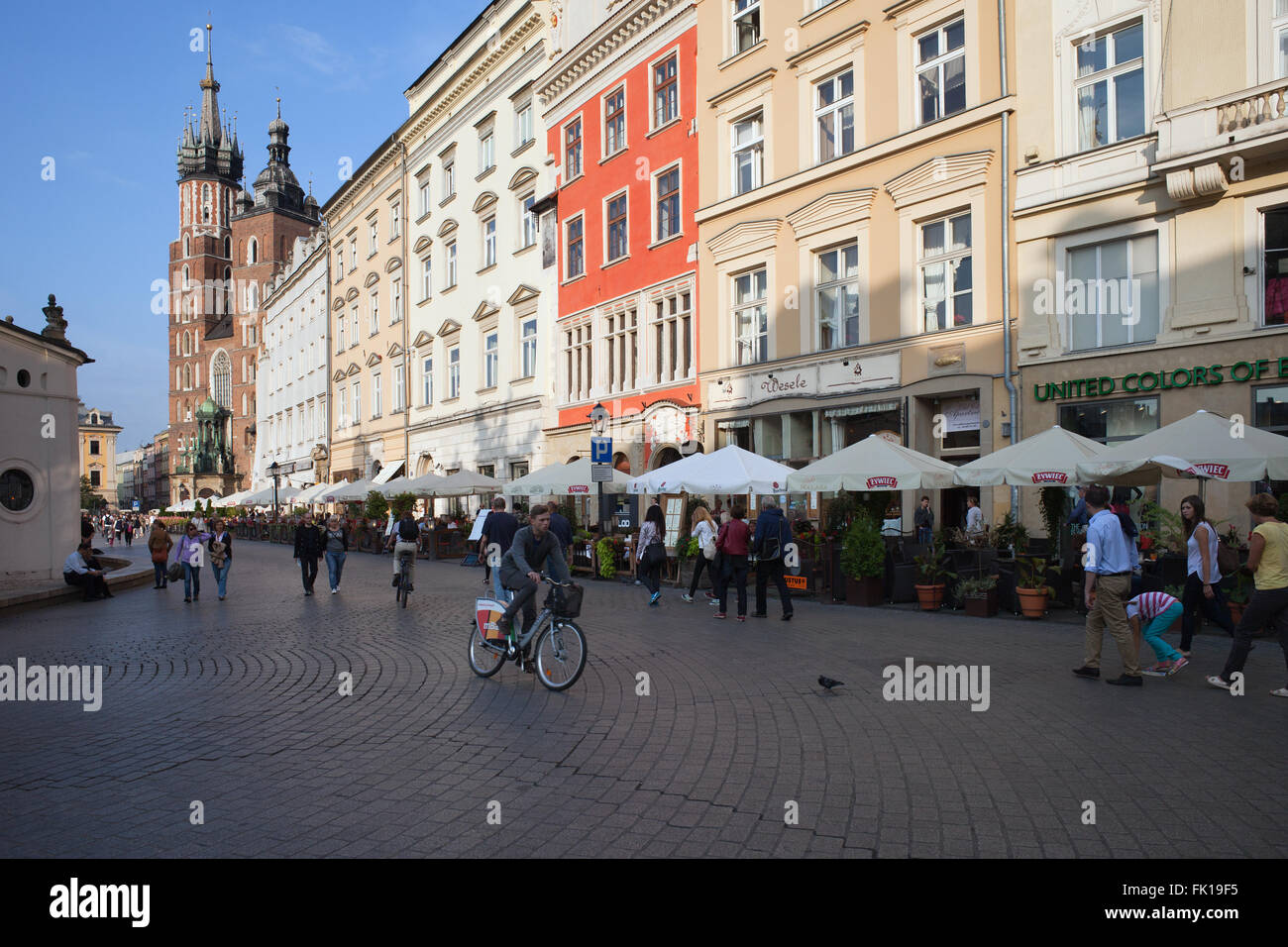 Row historic tenement buildings hi-res stock photography and images - Alamy
