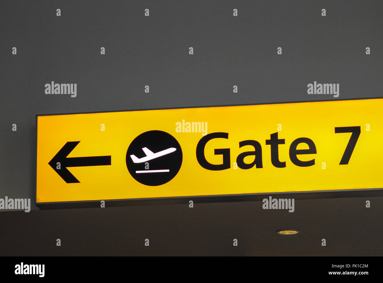 Terminal number 4 hi-res stock photography and images - Alamy