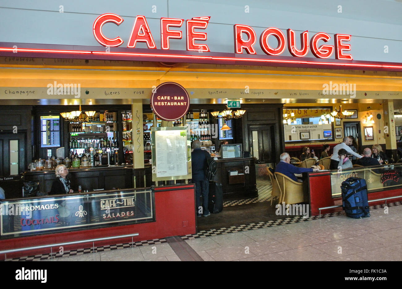 Cafe Rouge Terminal 4 London Heathrow Stock Photo - Alamy