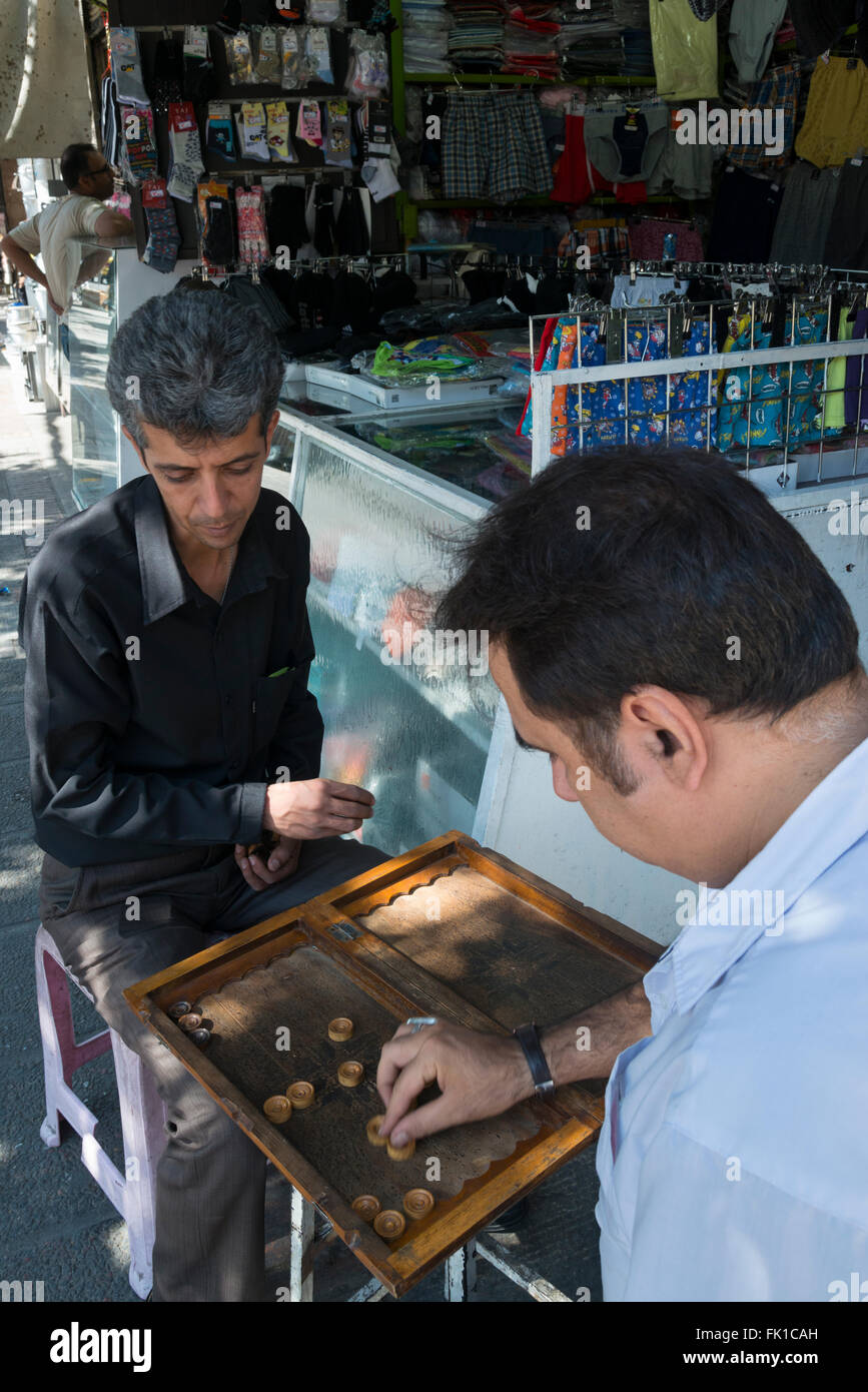 Men play backgammon iran hi-res stock photography and images - Alamy