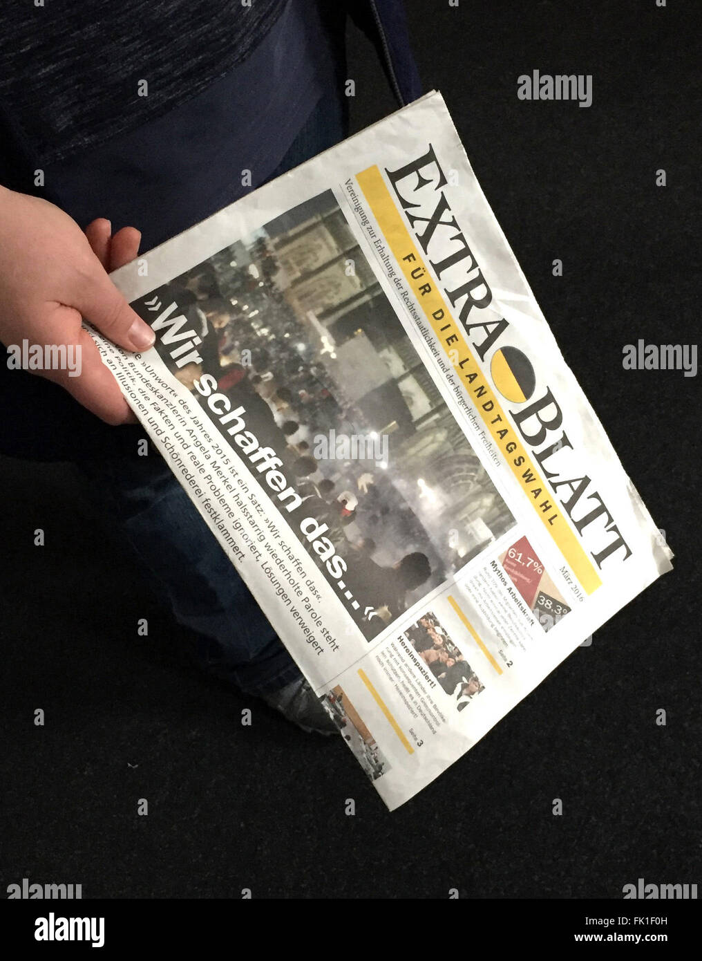 ILLUSTRATION - A complimentary 'Extrablatt' newspaper can be seen in ...