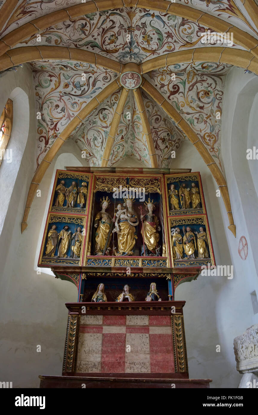 Gothic winged altar in hi-res stock photography and images - Alamy