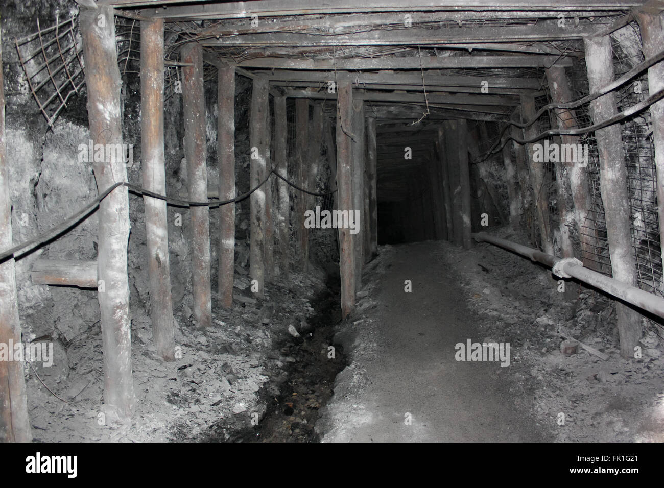 Modern coal mine underground Stock Photo - Alamy