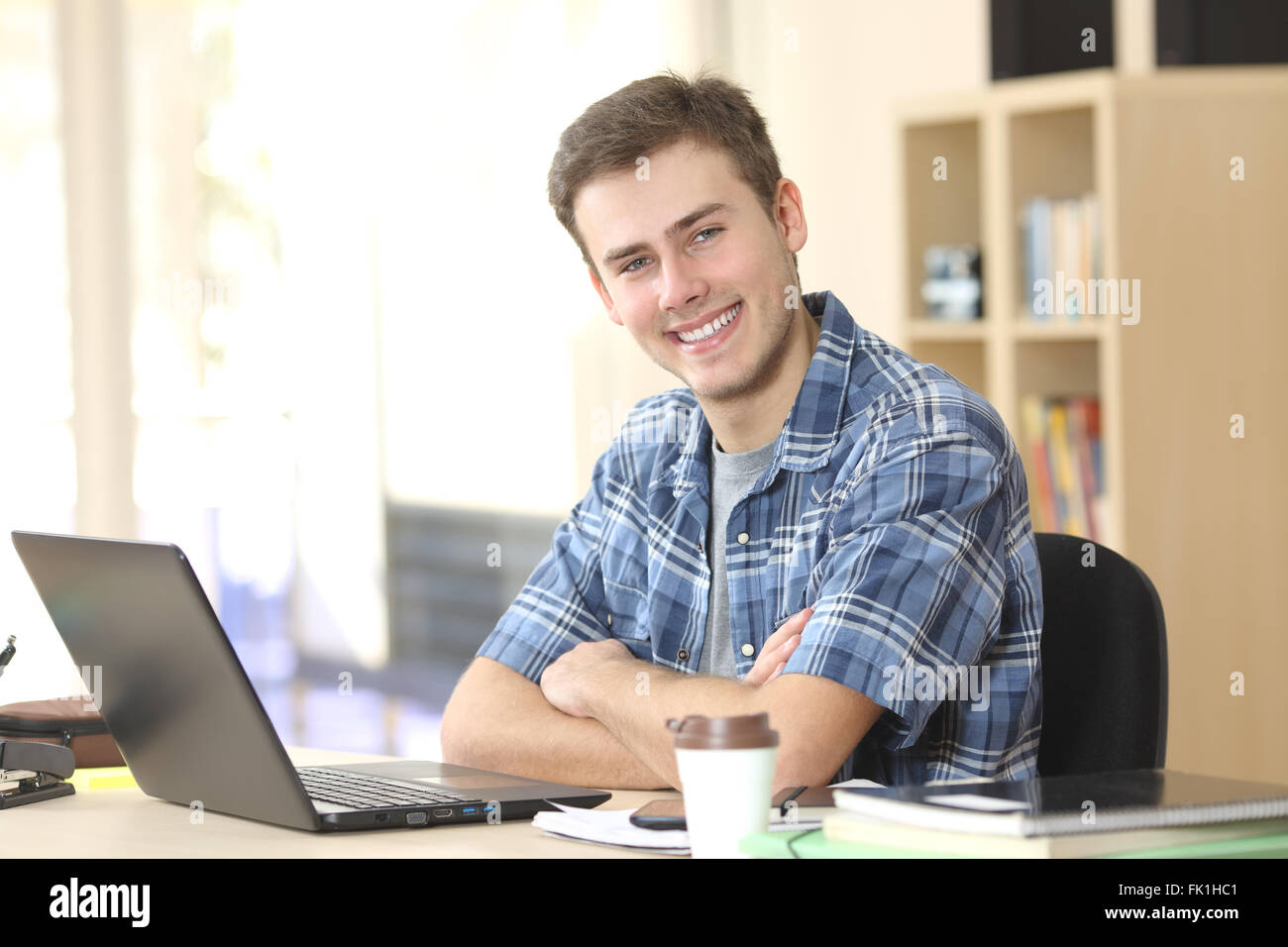 Student study house people hi-res stock photography and images - Alamy