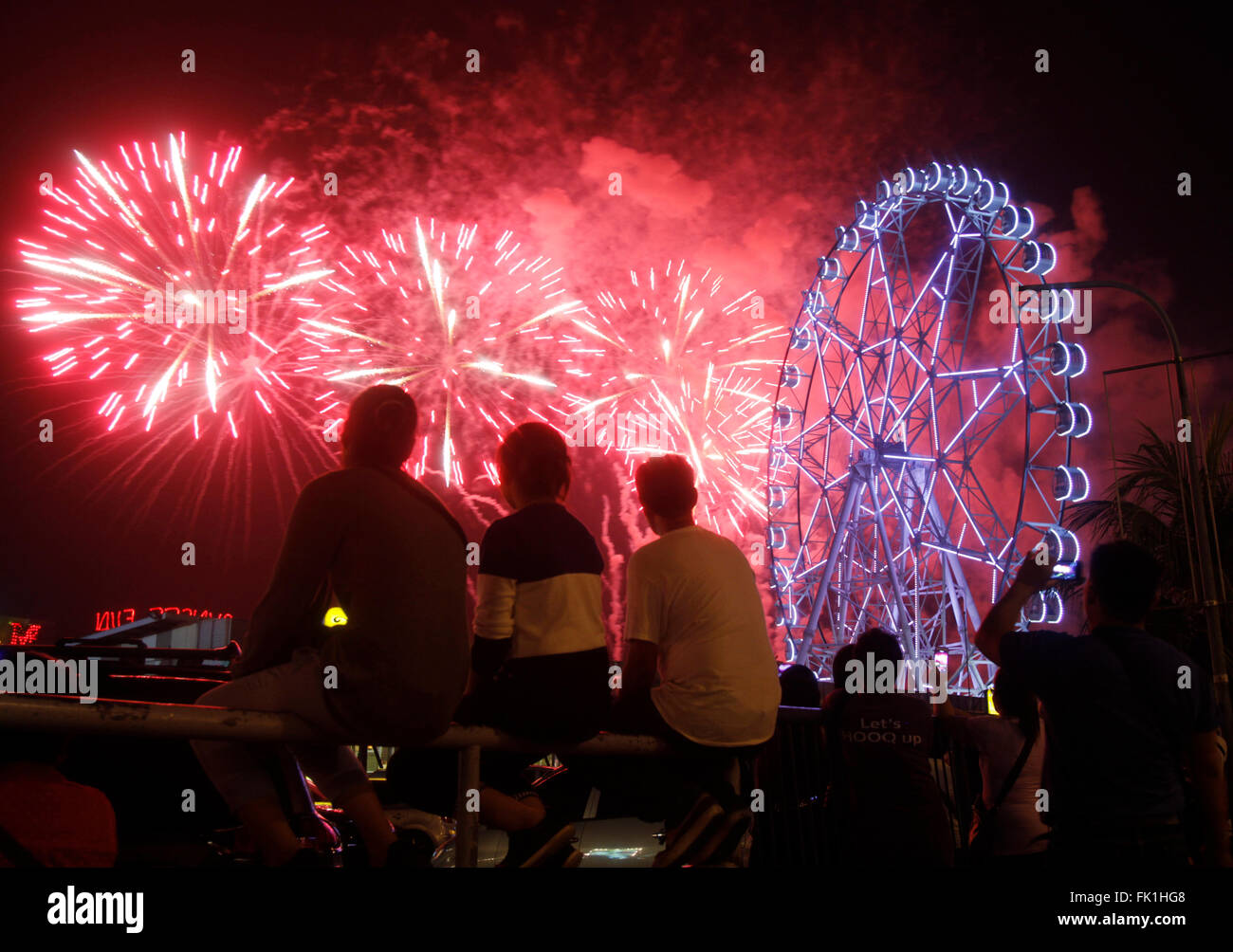 Pasay, Philippines. 05th Mar, 2016. Filipinos watch the fireworks ...